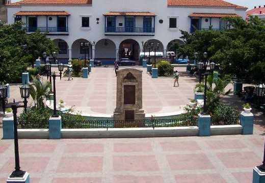 Parque Céspedes de Santiago de Cuba D-Cuba