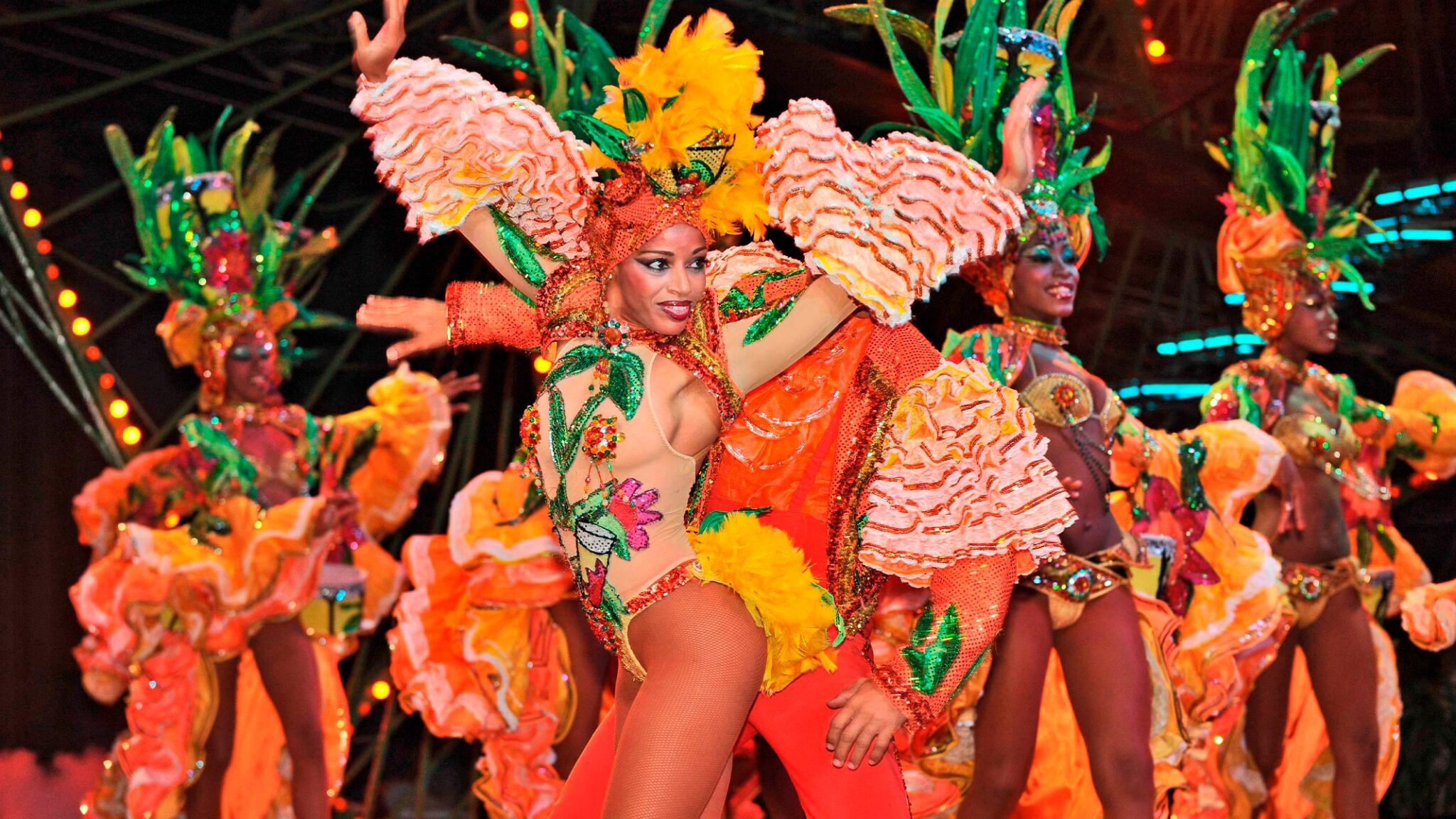 Cabaret Tropicana En Cuba Historia Espectáculos Y Guía Completa Para 2025
